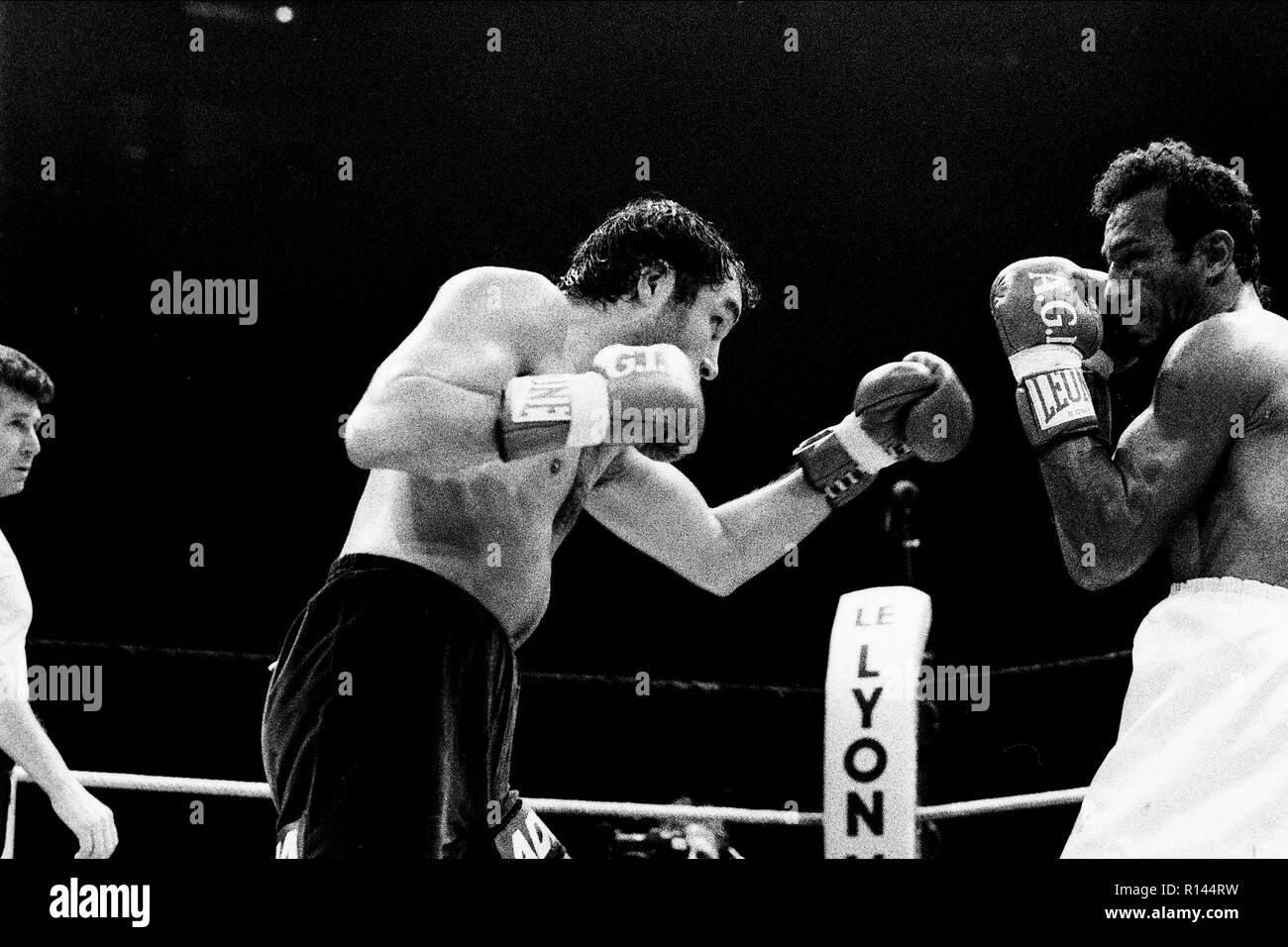 Archives 90ies: French boxer Chistophe Tiozzo fights in Lyon, France ...
