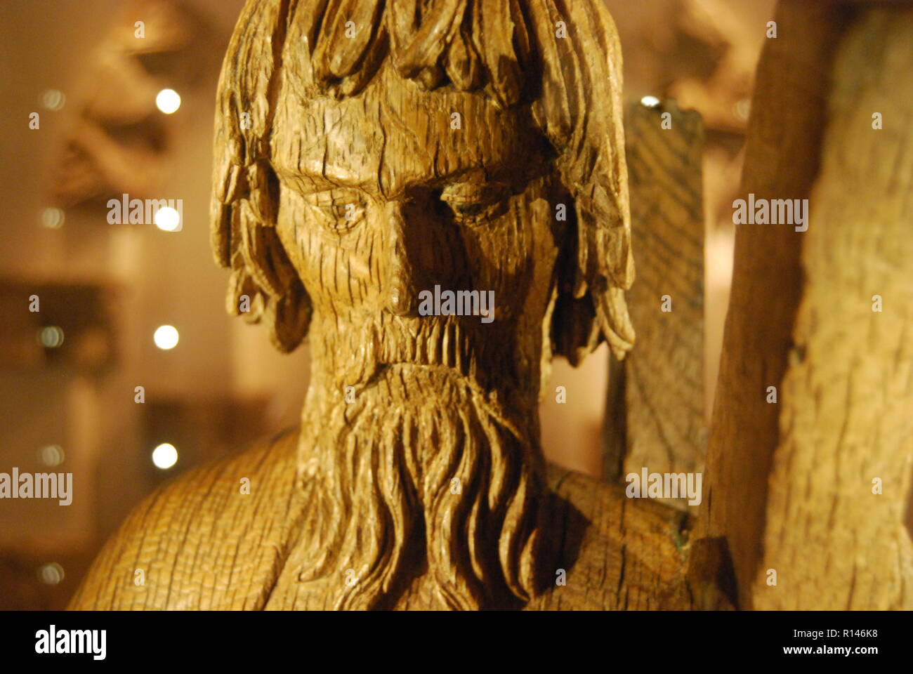 Hand carved wooden face hi-res stock photography and images - Alamy