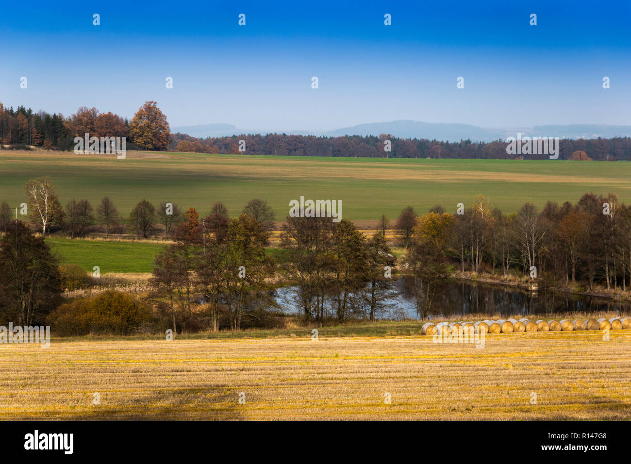 Autumn countryside landscape hi-res stock photography and images - Alamy