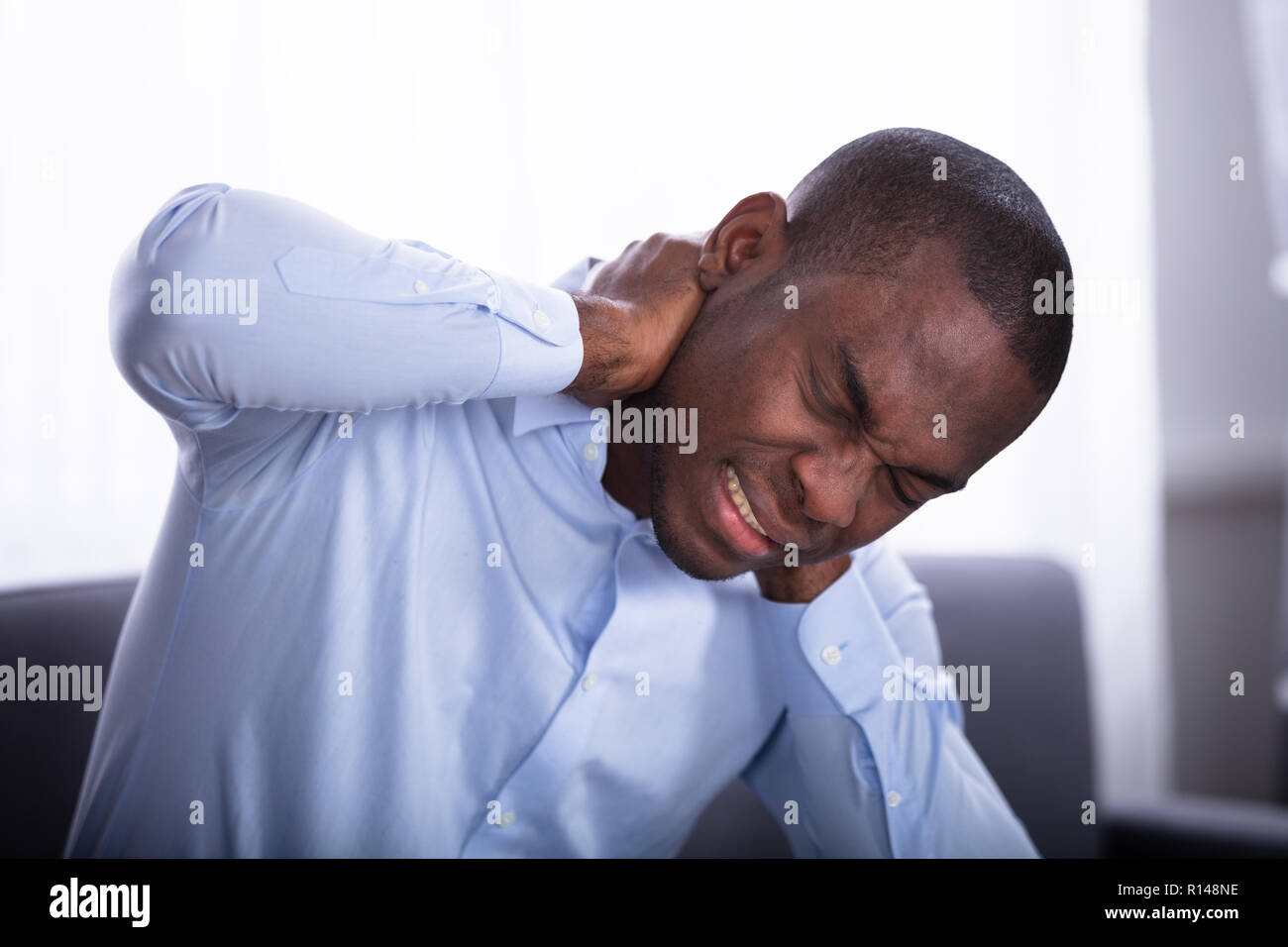 Neck ache syndrome hi-res stock photography and images - Alamy