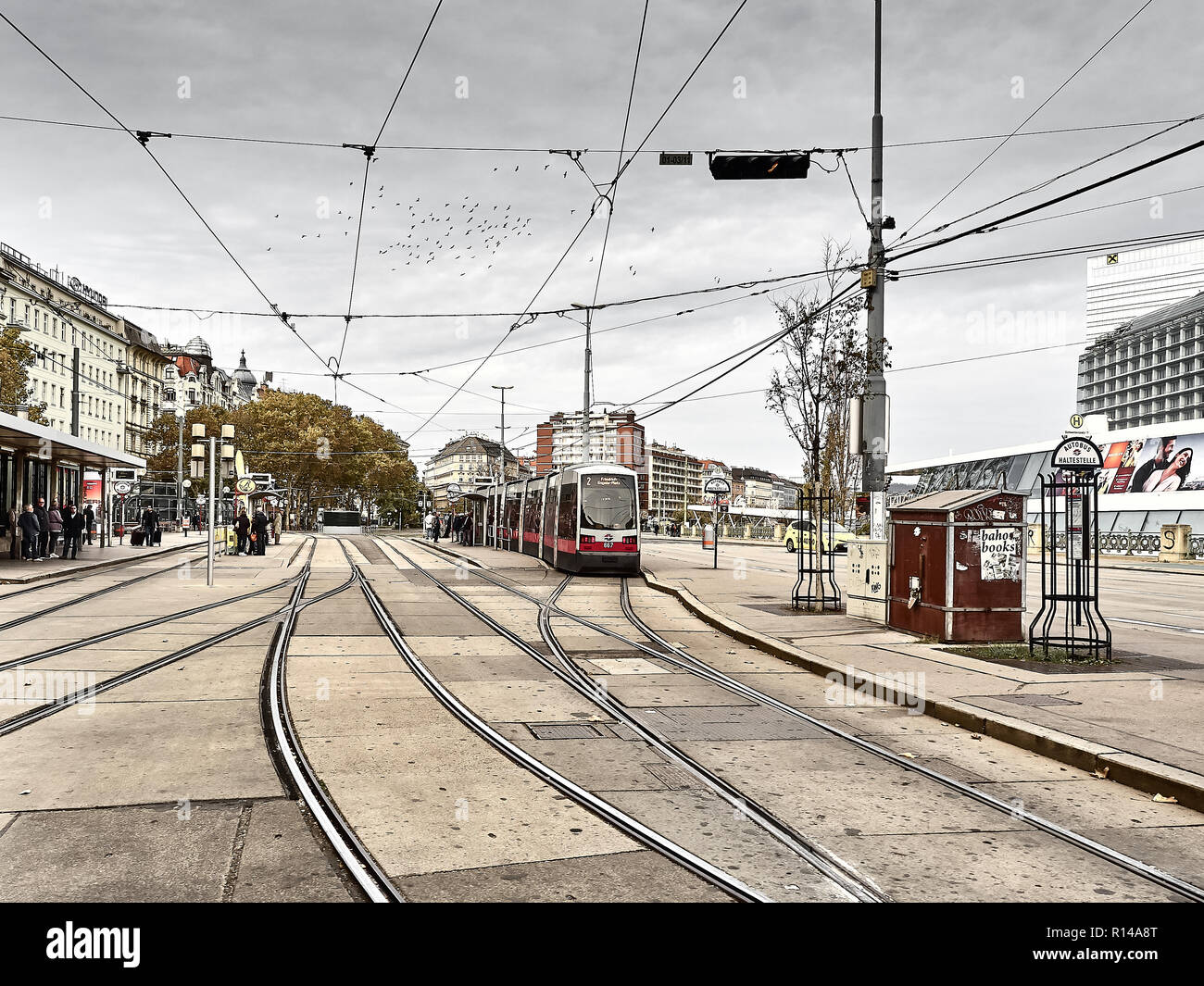 Car bus vienna hi-res stock photography and images - Alamy