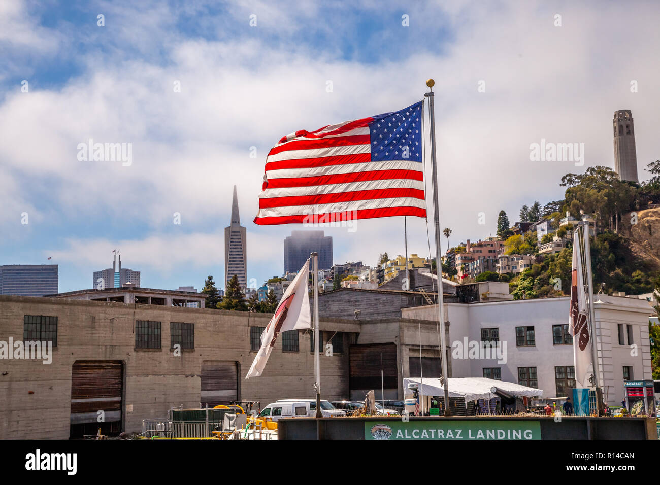 Pier 33 hi-res stock photography and images - Alamy