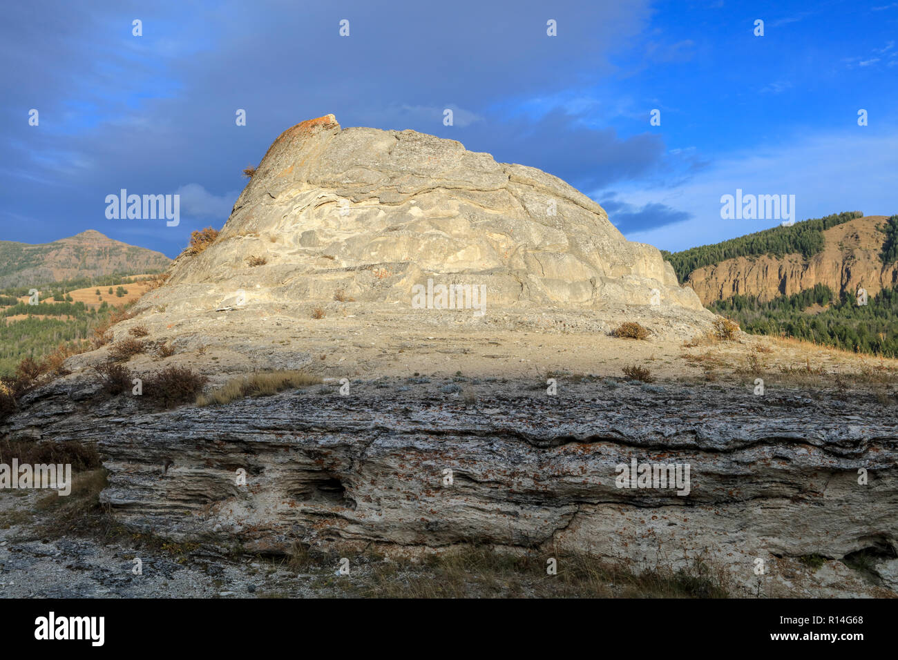 Soda butte cone hi-res stock photography and images - Alamy