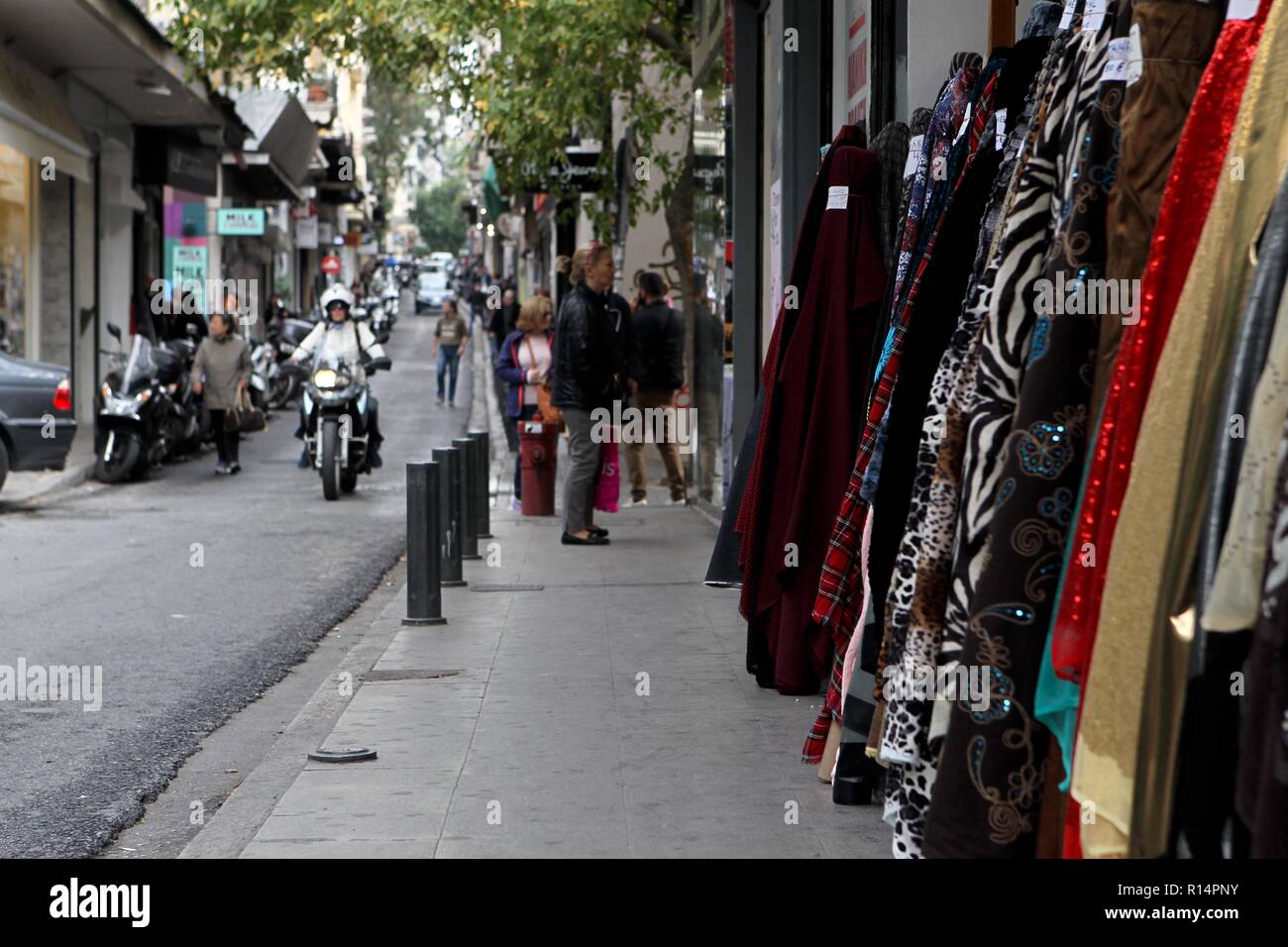 Daily life in athens hi-res stock photography and images - Alamy
