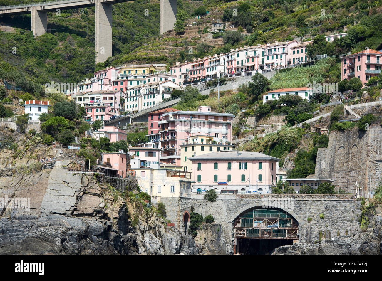 Riomaggiore bridge hi-res stock photography and images - Alamy