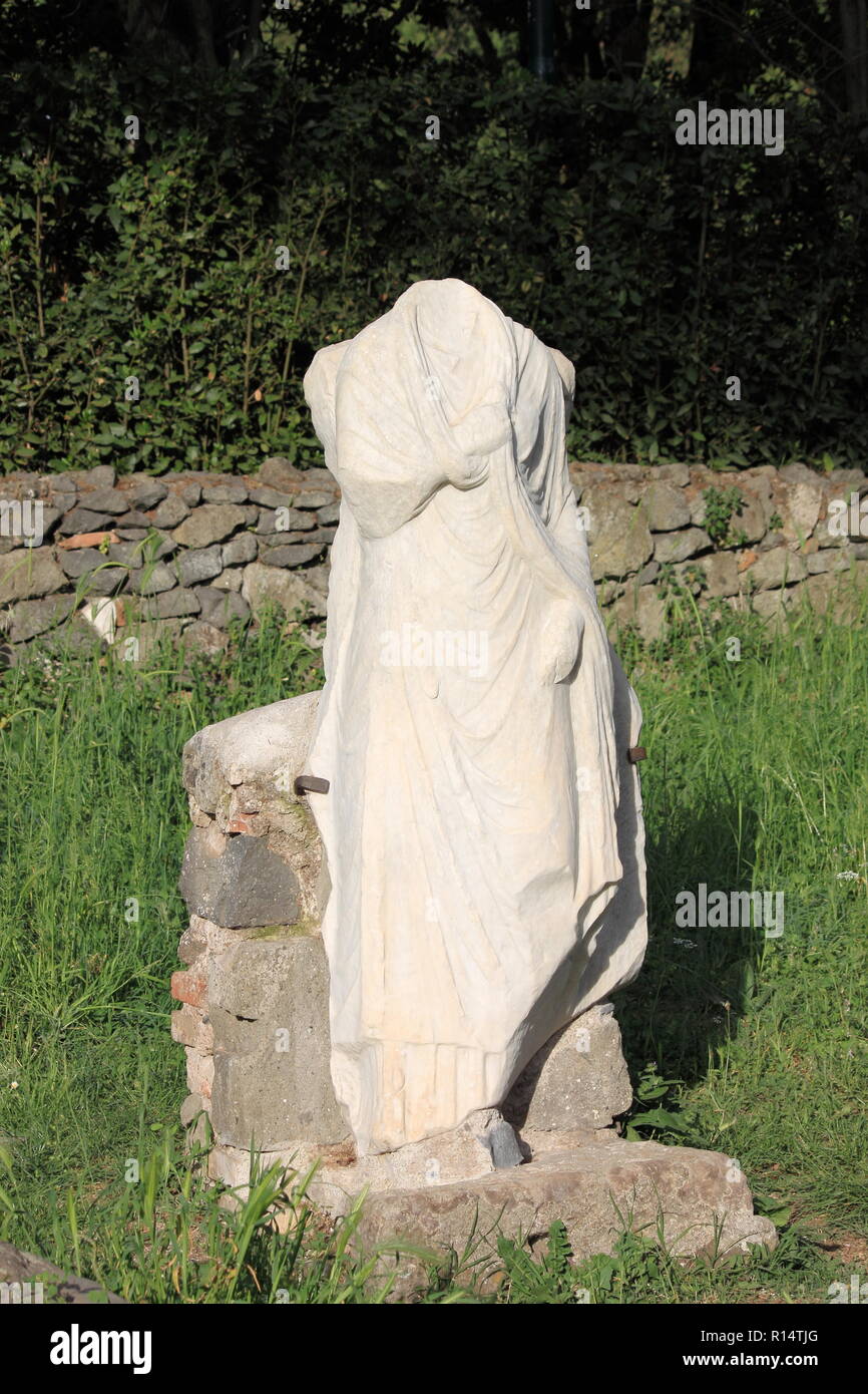 Ancient roman statue in the Appian way of Rome, Italy Stock Photo - Alamy