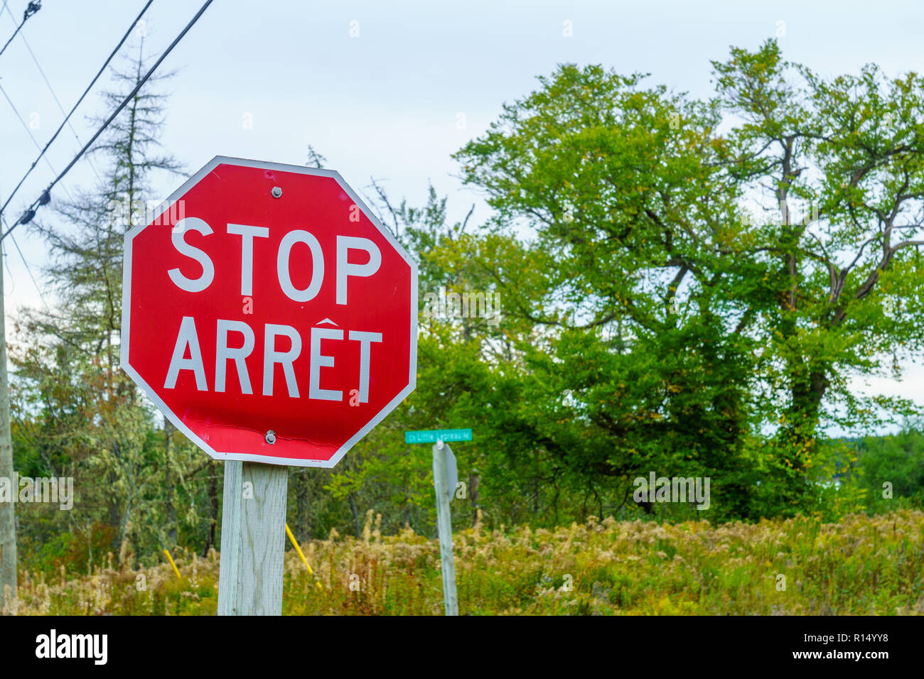 English french stop sign hi-res stock photography and images - Alamy