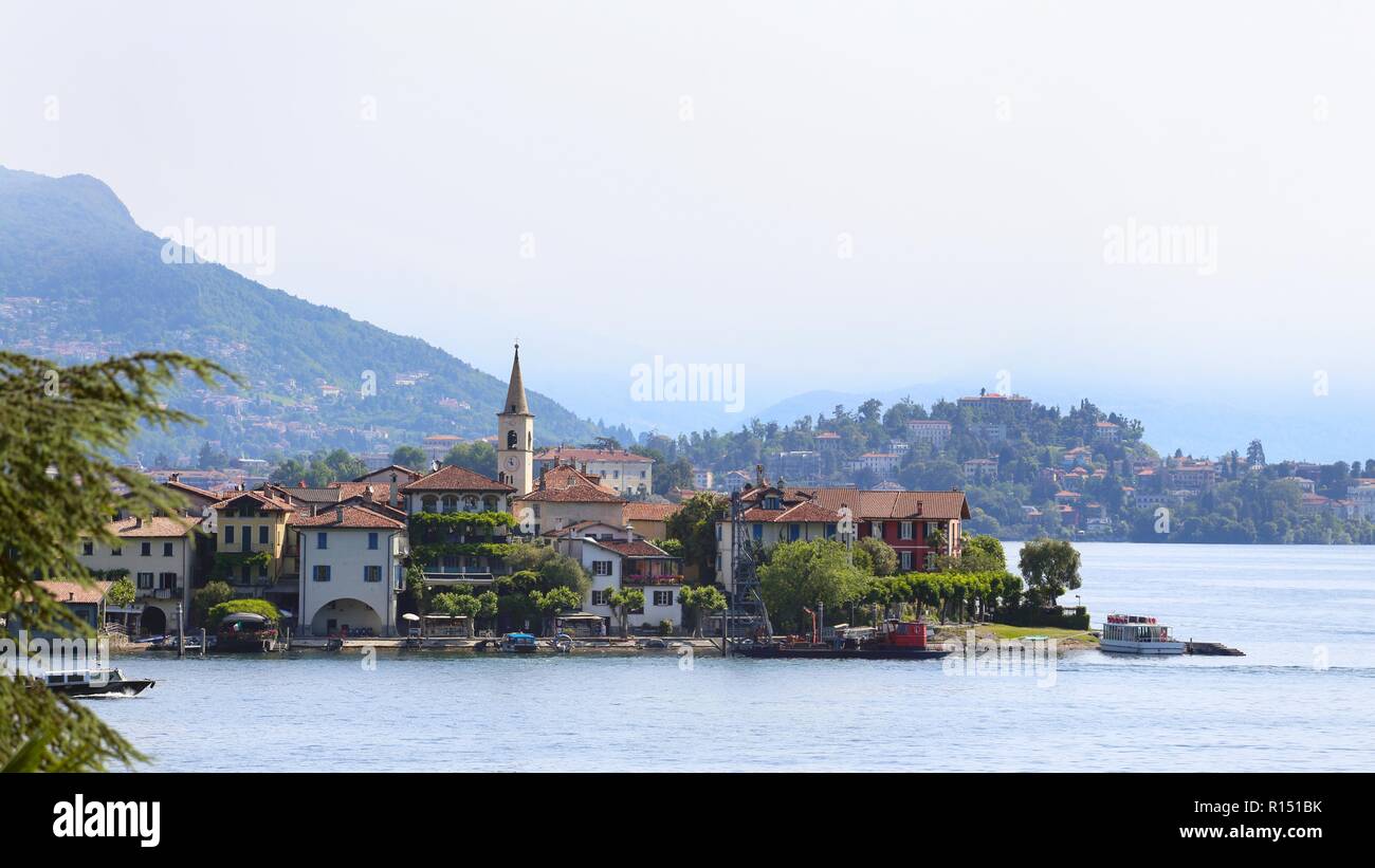 Lago maggiore beach hi-res stock photography and images - Alamy