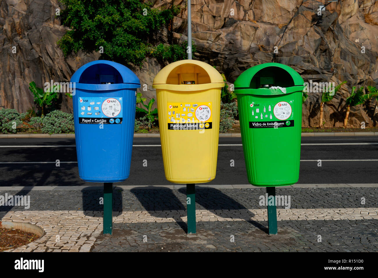 Muelleimer hi-res stock photography and images - Alamy