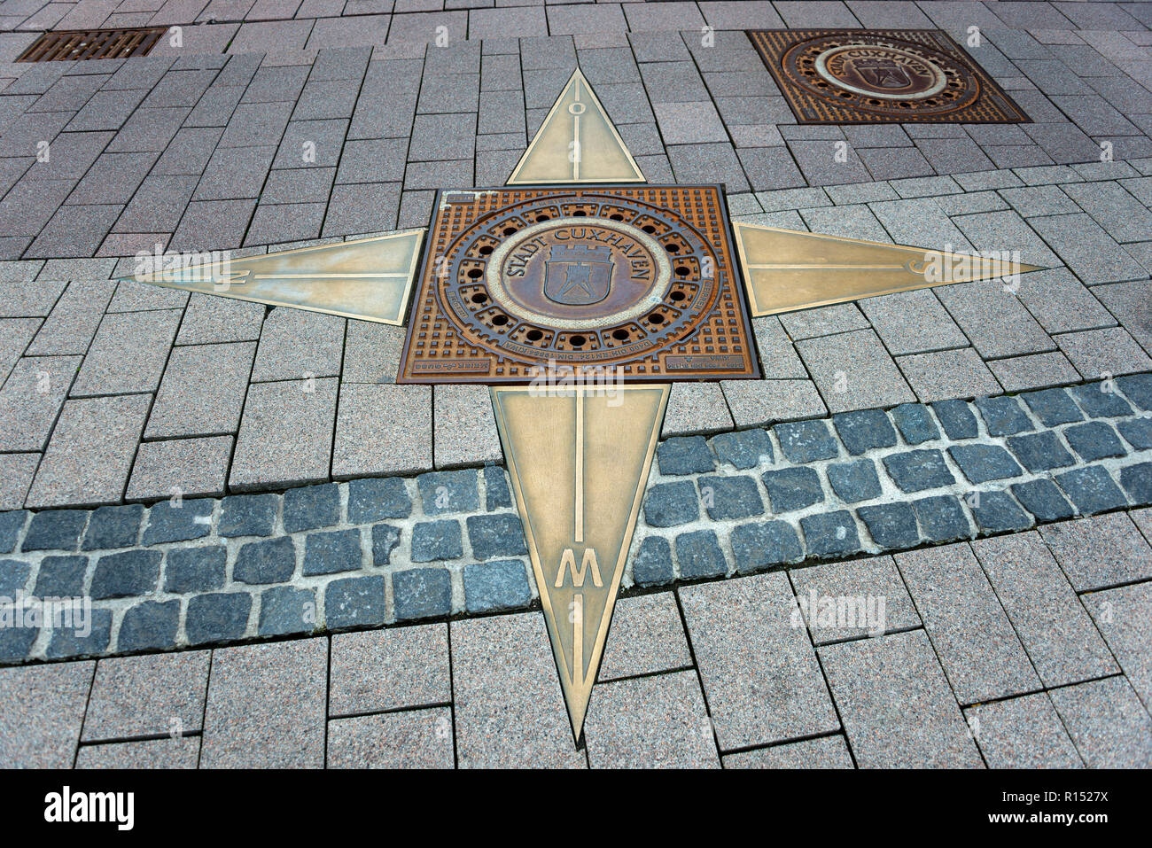 Manhole photos hi-res stock photography and images - Alamy