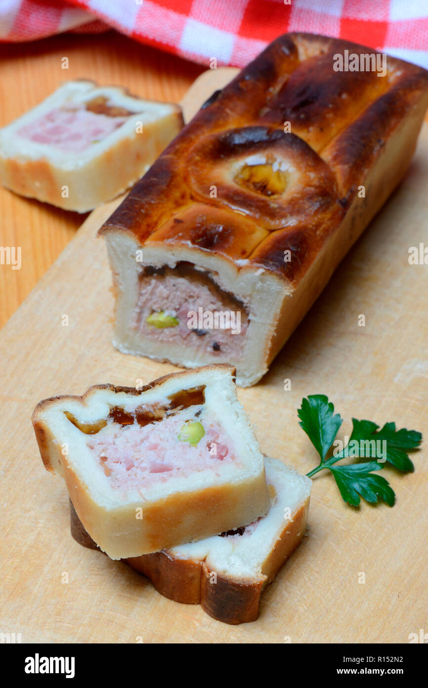 Meat pie hi-res stock photography and images - Alamy