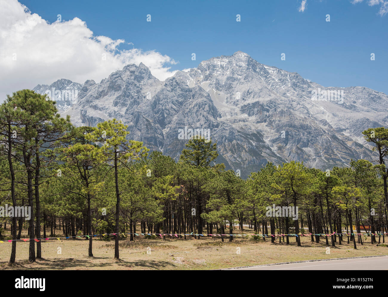 Snow covered Jade Dragon Mountains in the Yunnan province of China ...