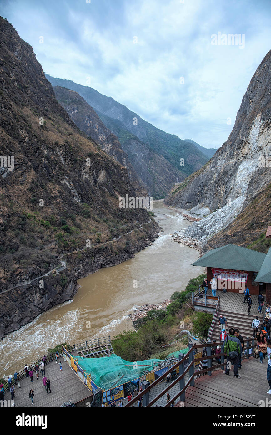 Tiger leaping gorge said to be the one of the deepest and most dramatic ...