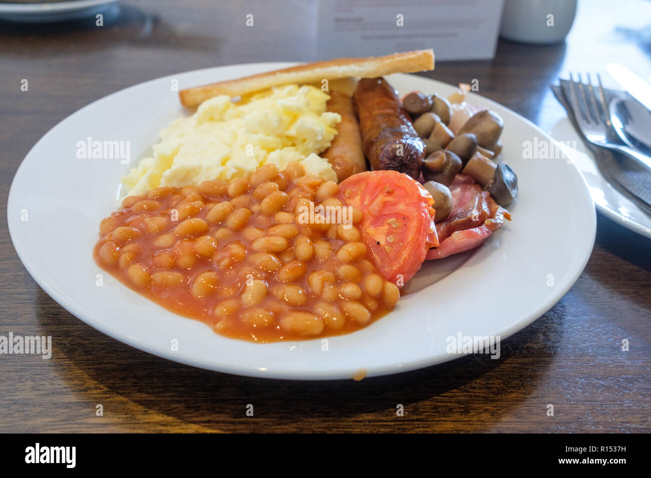 Full english breakfast plate hi-res stock photography and images - Alamy