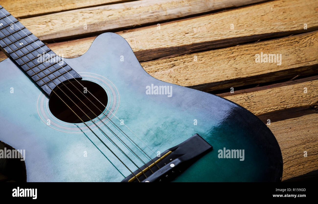 Classical guitar strings hi-res stock photography and images - Alamy