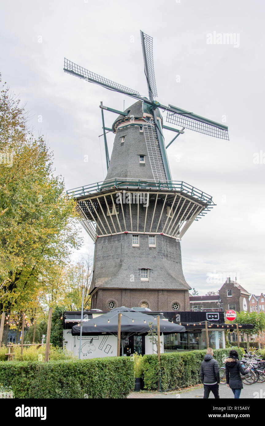 Holland de gooyer windmill hi-res stock photography and images - Alamy
