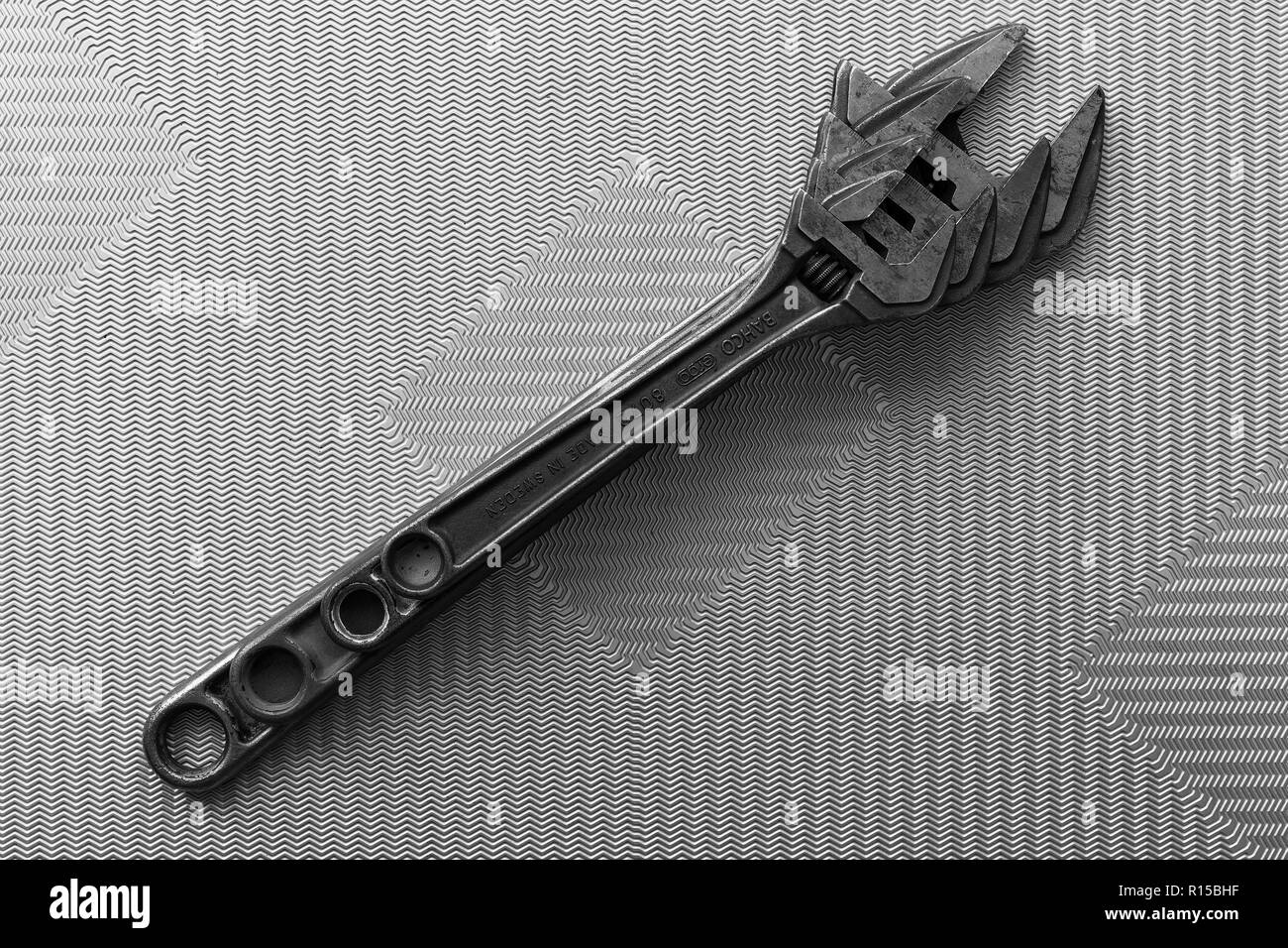 Precision engineering Black and White Stock Photos & Images - Alamy