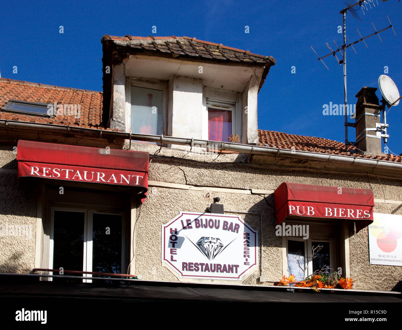 Le bijou bar hi-res stock photography and images - Alamy