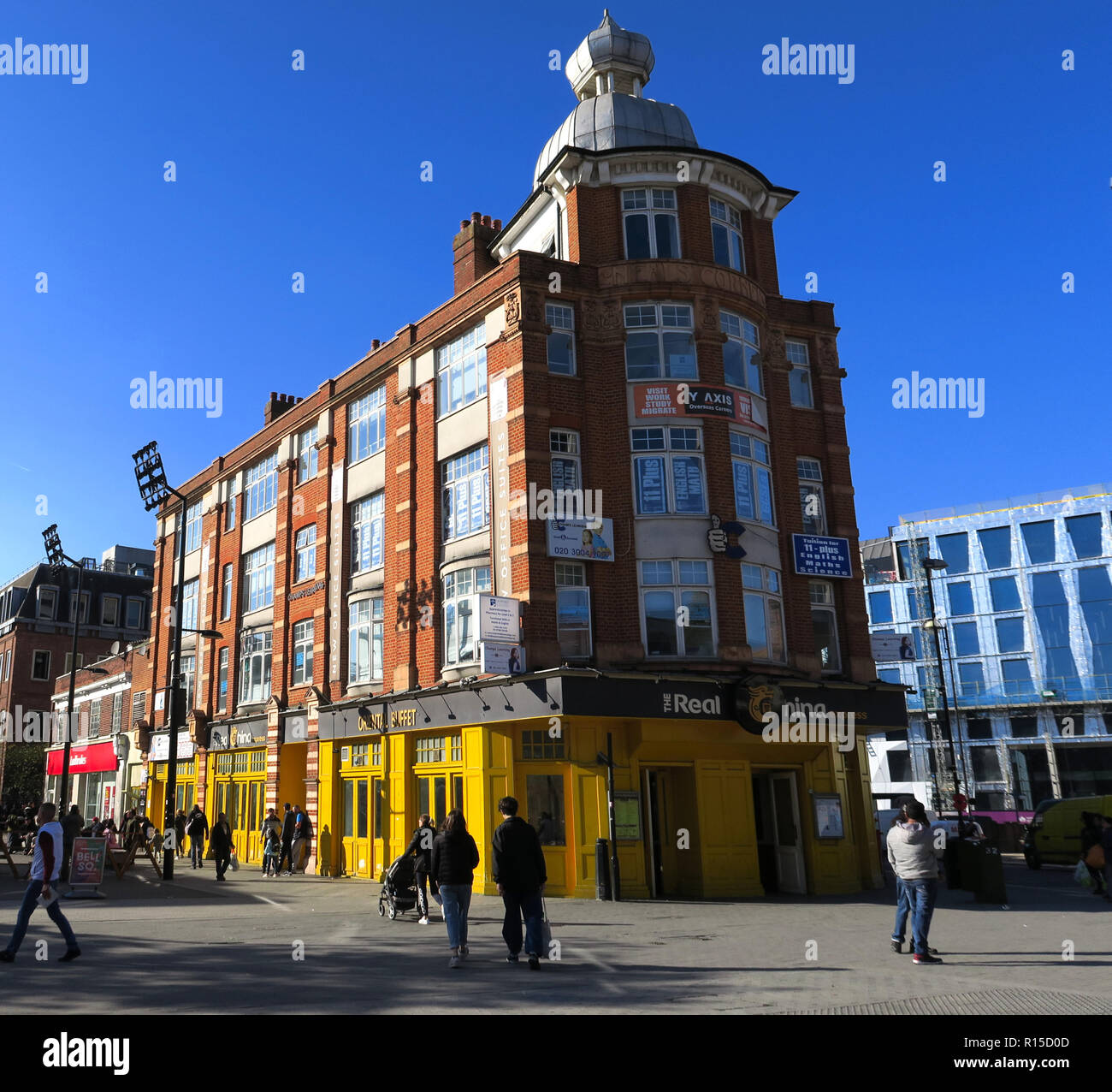 Hounslow high street london hi-res stock photography and images - Alamy