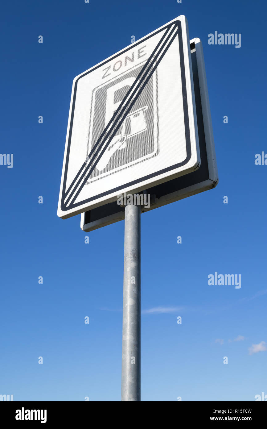 Toll fee hi-res stock photography and images - Alamy