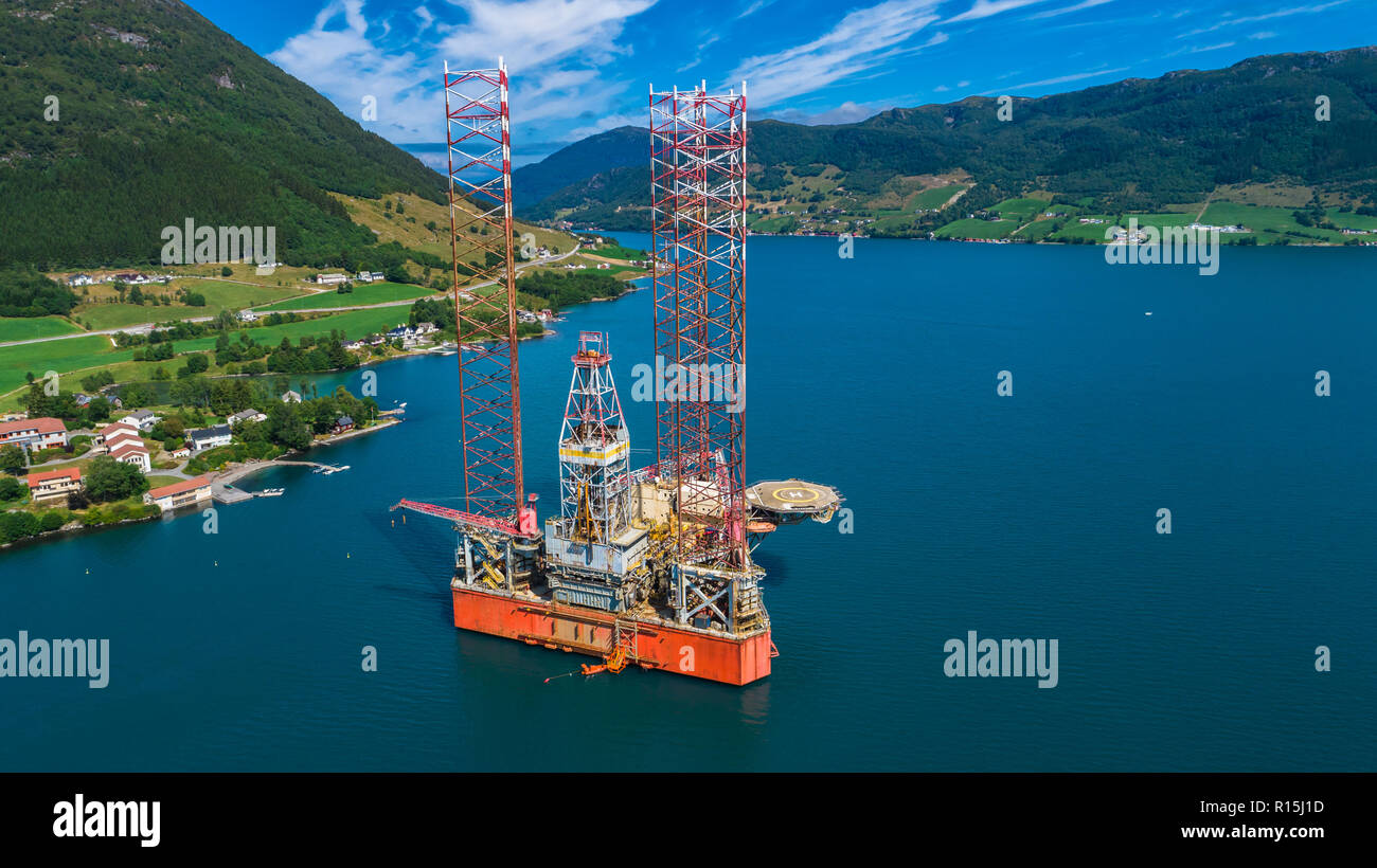 Oil rigs under maintenance near Olen, Norway Stock Photo - Alamy