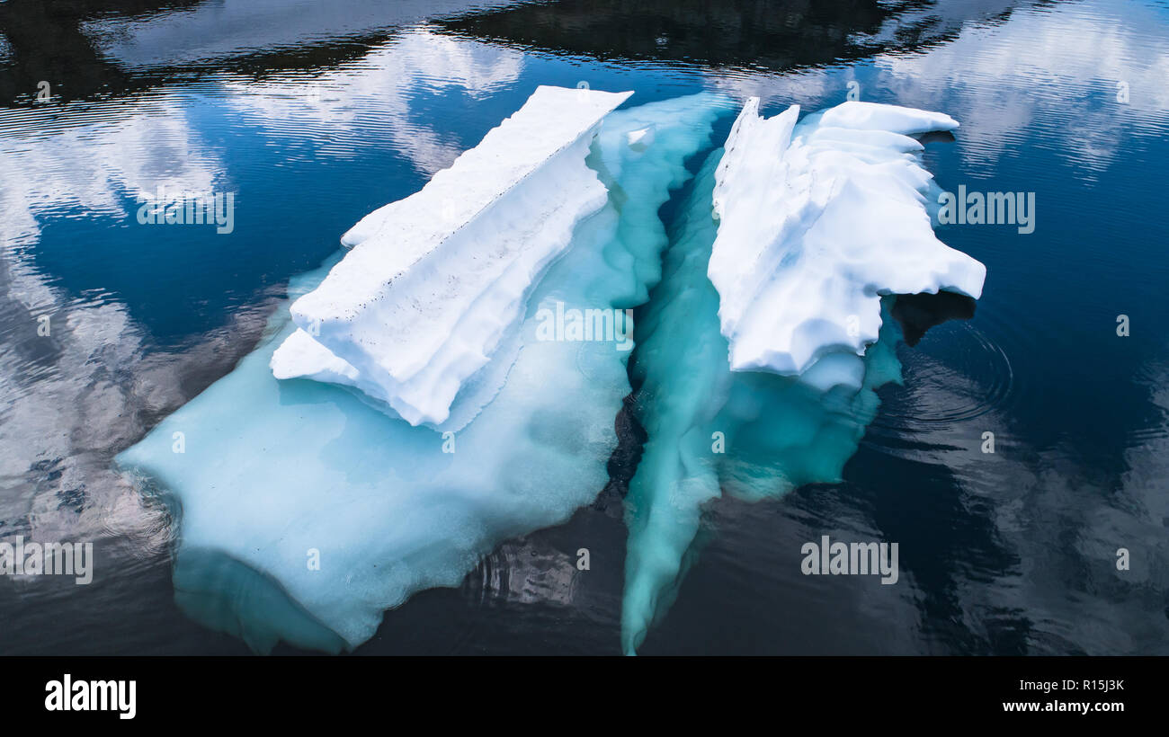 Melting polar ice caps hi-res stock photography and images - Alamy