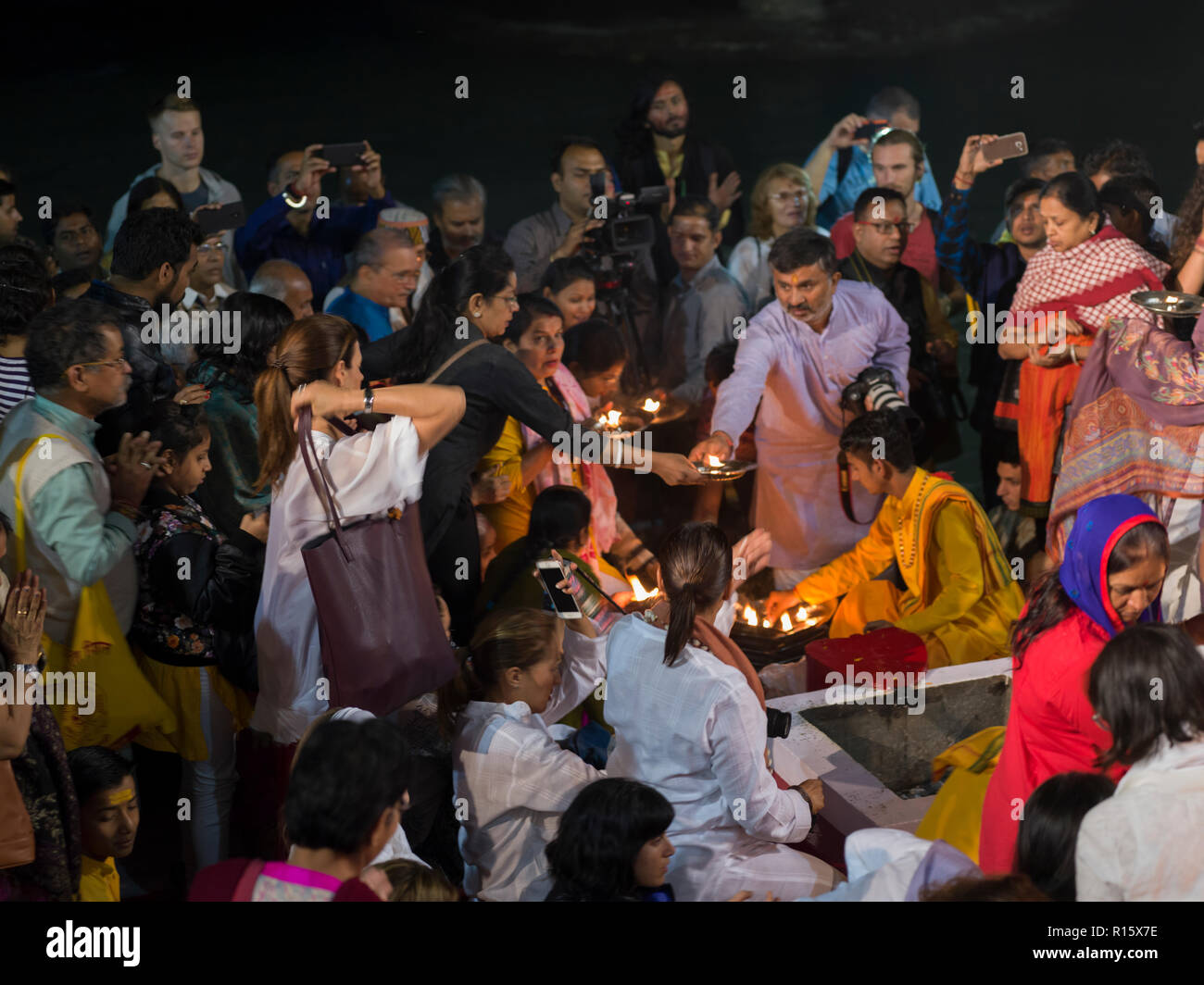 Devotional Ritual performance during Ganga Aarti, Rishikesh, Dehradun ...