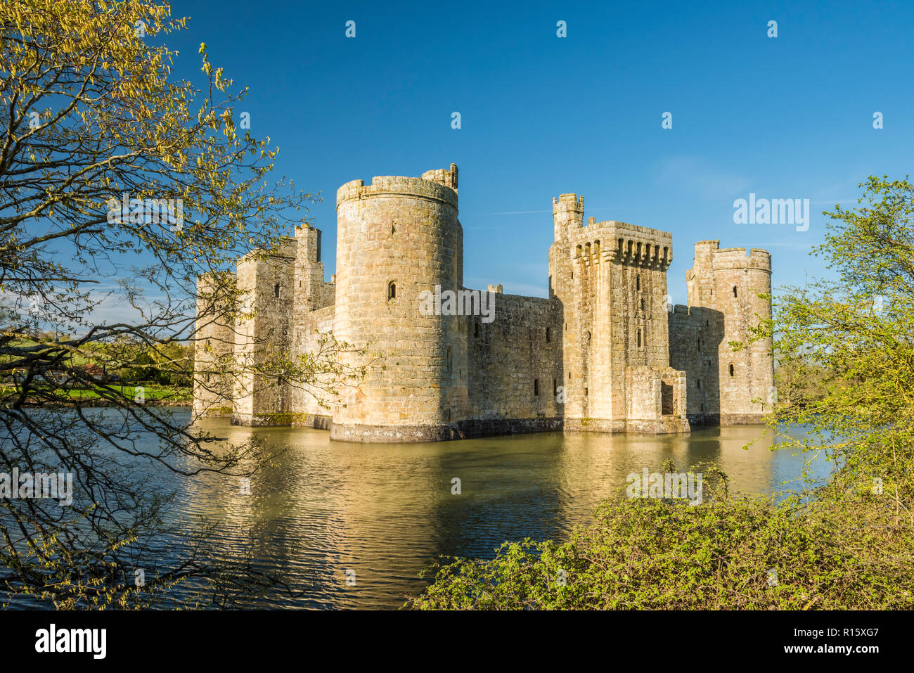 14th century bodiam castle medieval historic fortification moat hi-res ...