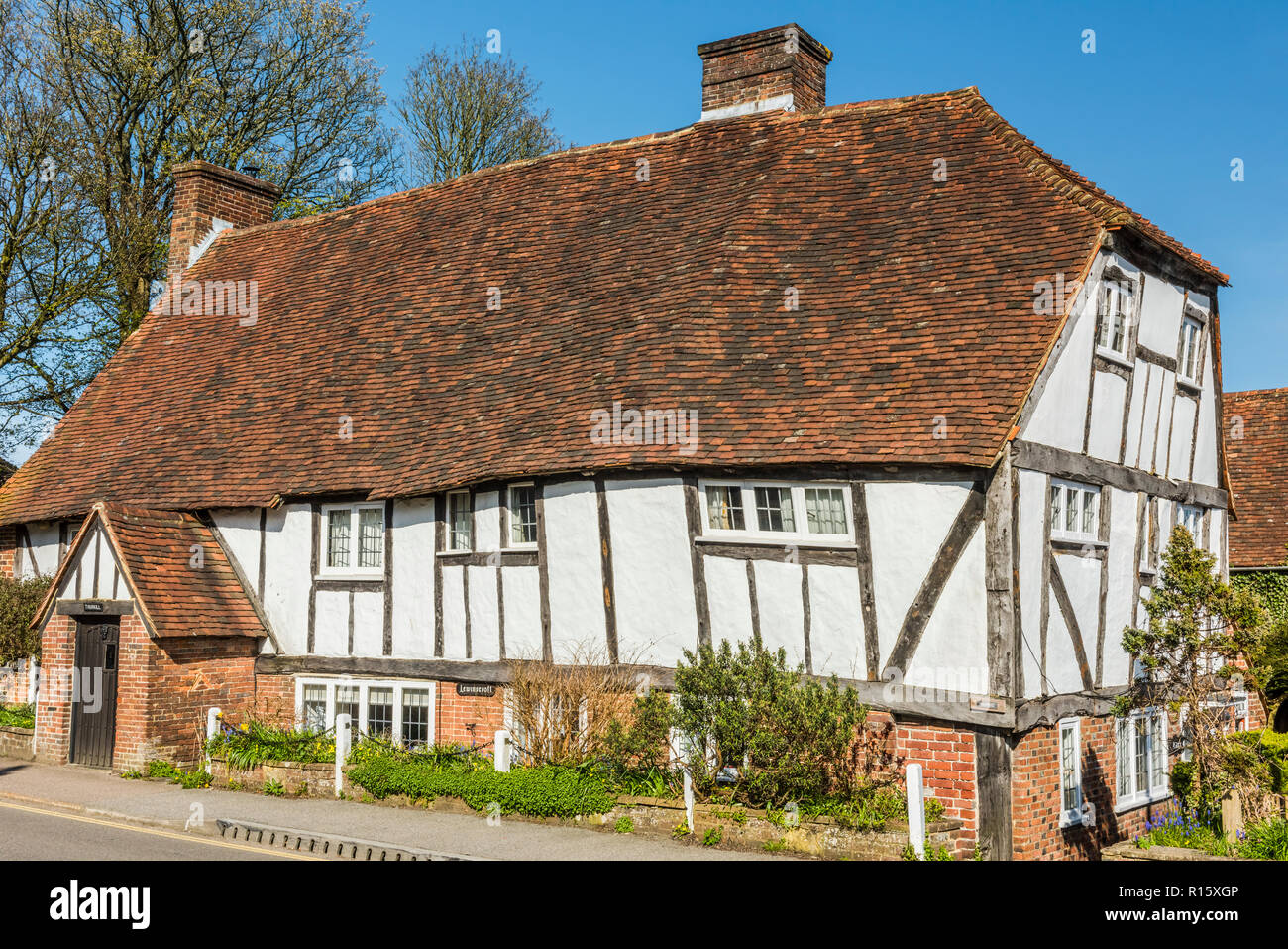 Timberframed architecture hi-res stock photography and images - Alamy