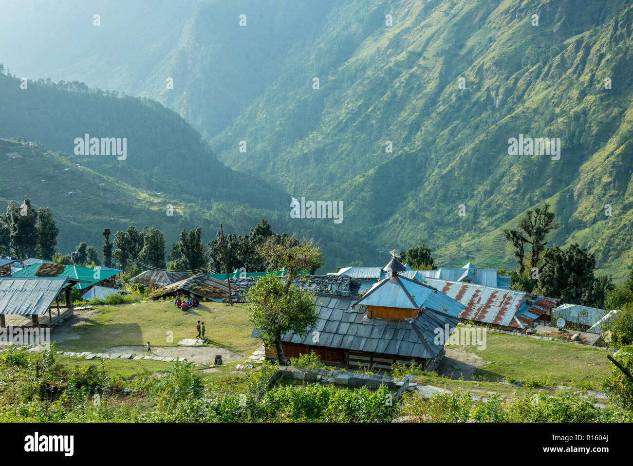 A Traditional Himalayan Wooden House in Sankri Range, Uttrakhand, India ...