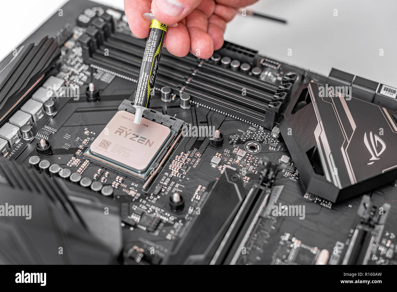 Thermal grease paste hi-res stock photography and images - Alamy