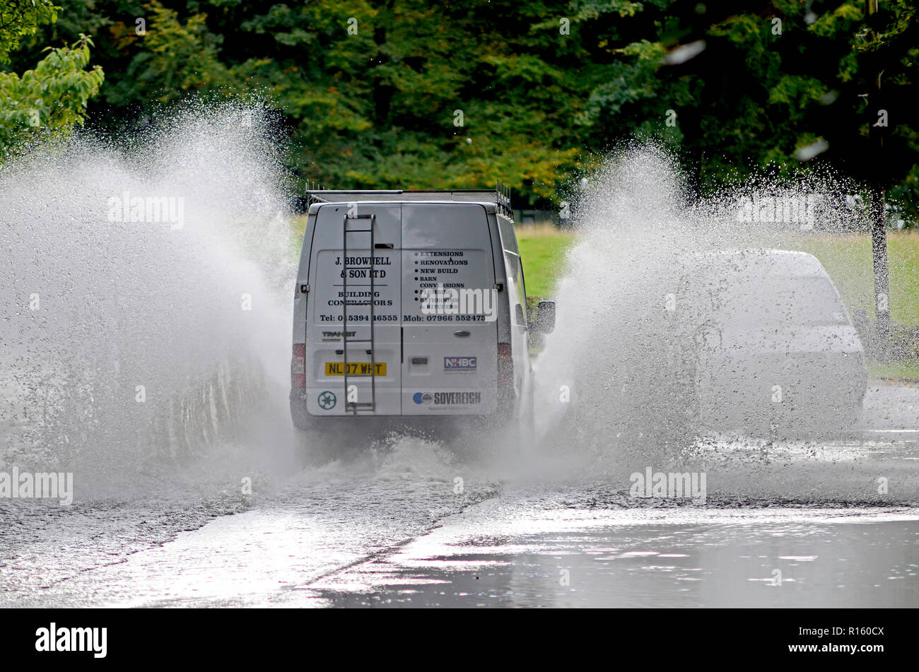 Driving through flood water hi-res stock photography and images - Alamy