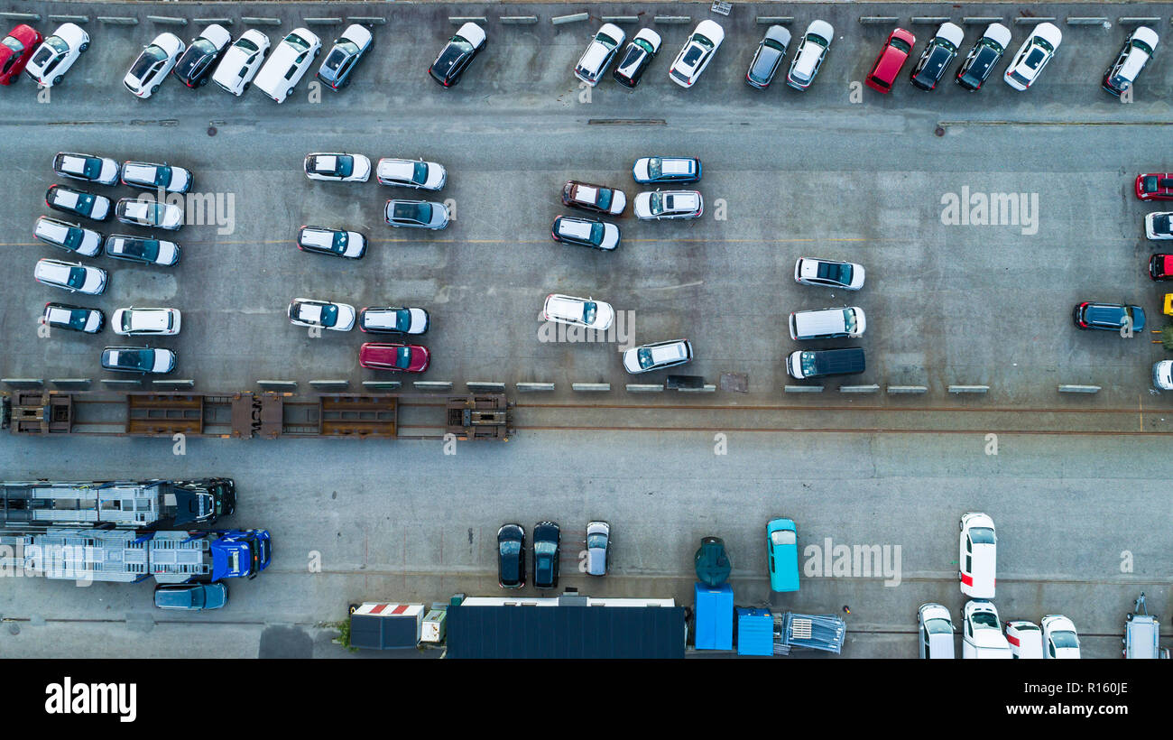 Car parking markings hi-res stock photography and images - Alamy