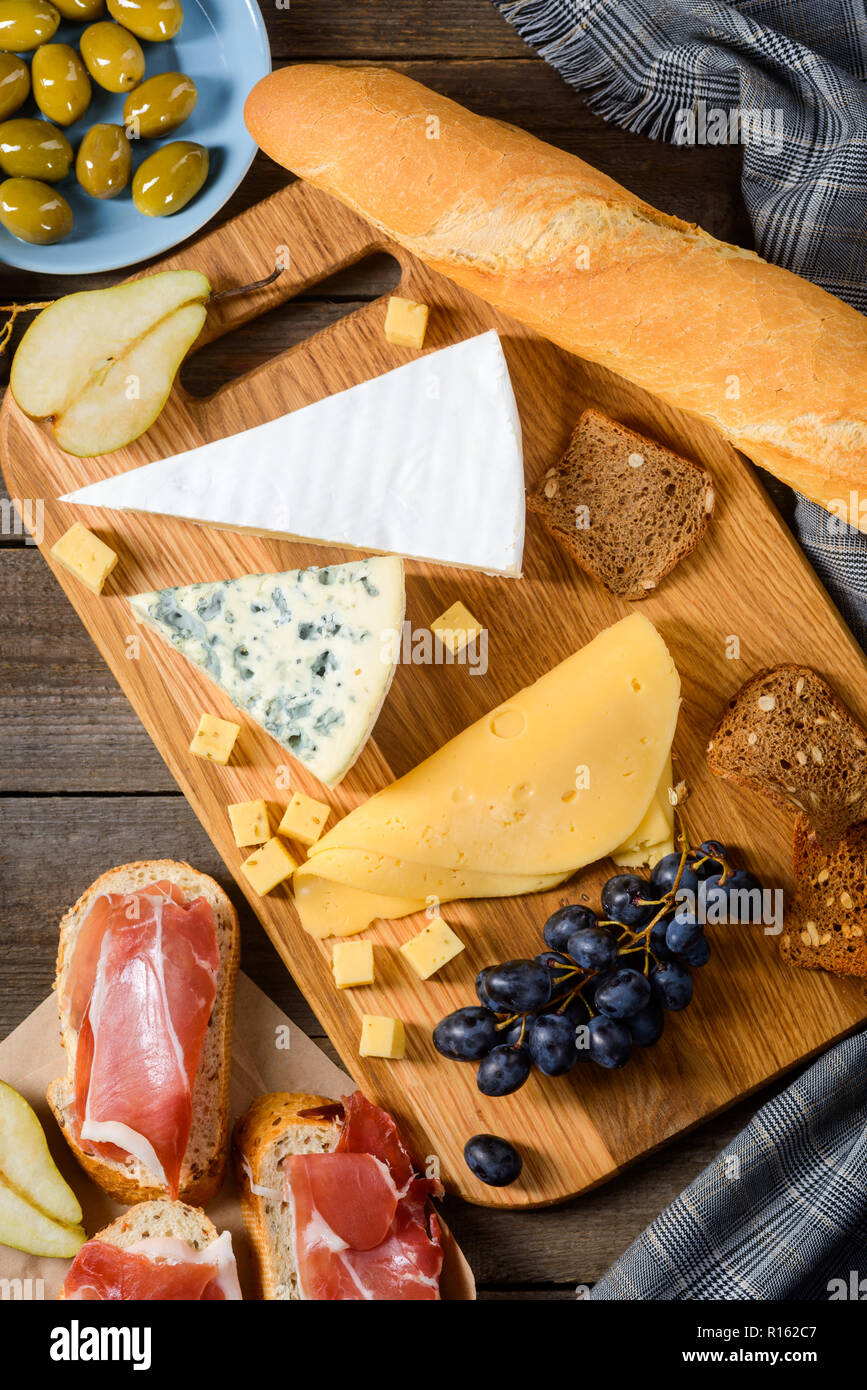 Still life of dinner ingredients Stock Photo - Alamy