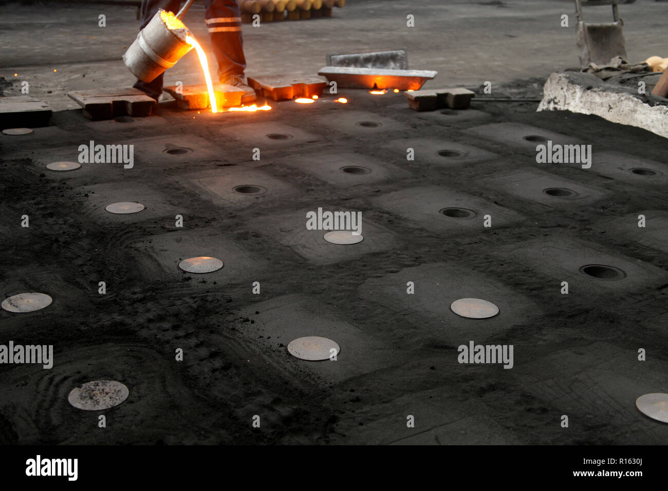 Blast furnace men working hi-res stock photography and images - Alamy