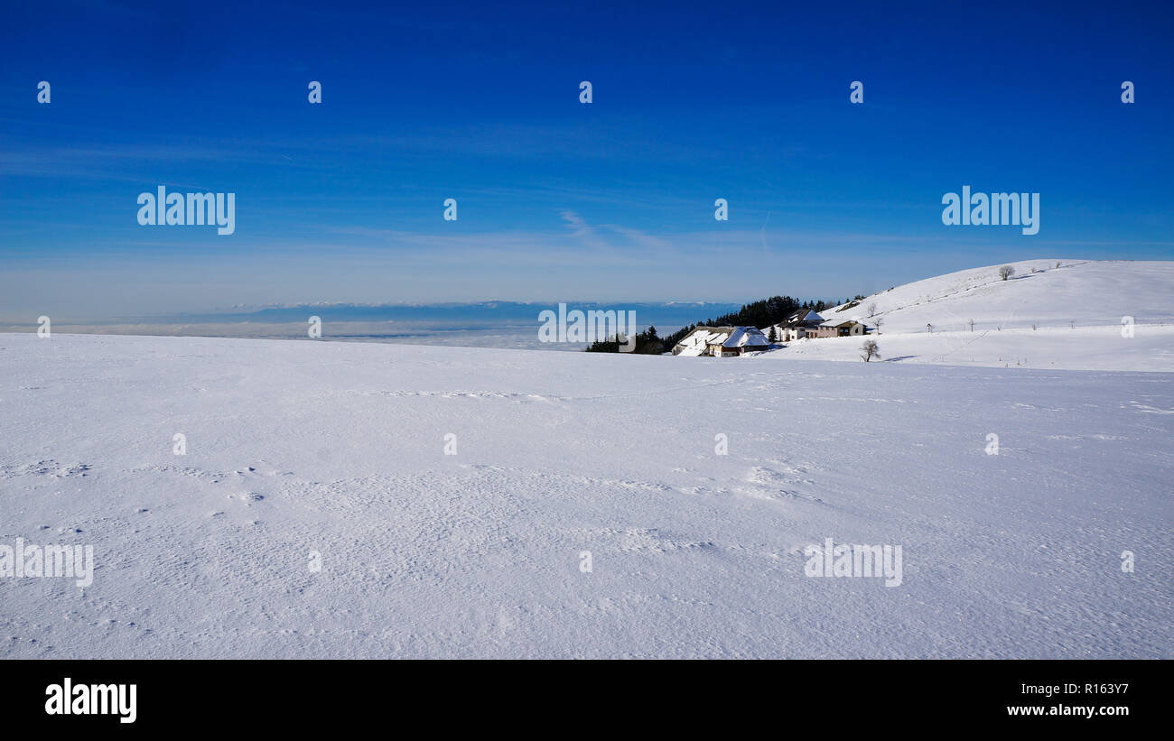 Farm hills structure hi-res stock photography and images - Alamy