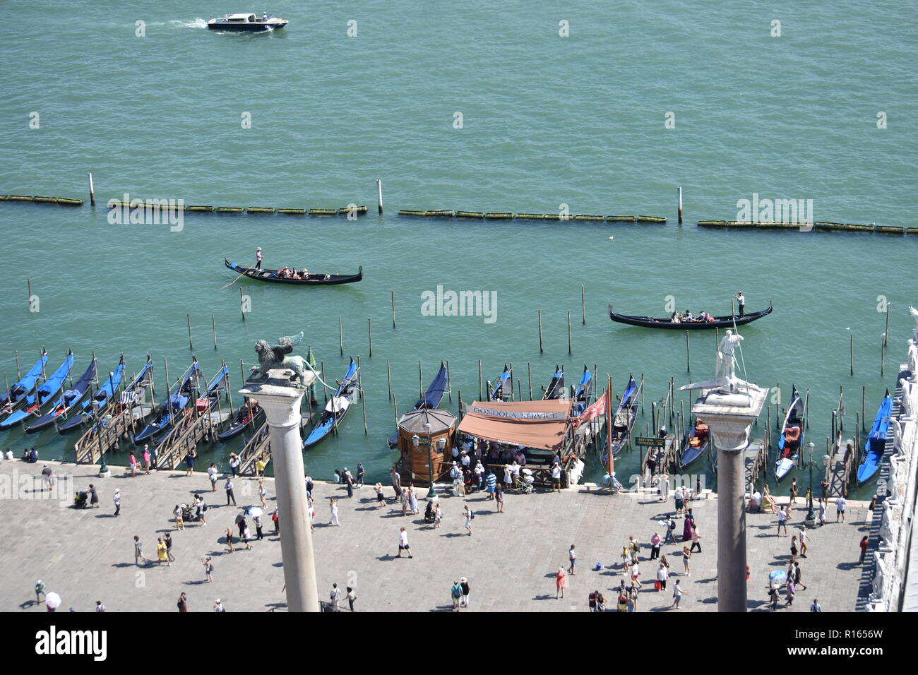 Venice entrance harbour Stock Photo - Alamy