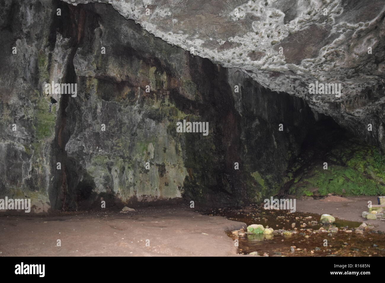 Scotland cave caves hi-res stock photography and images - Alamy