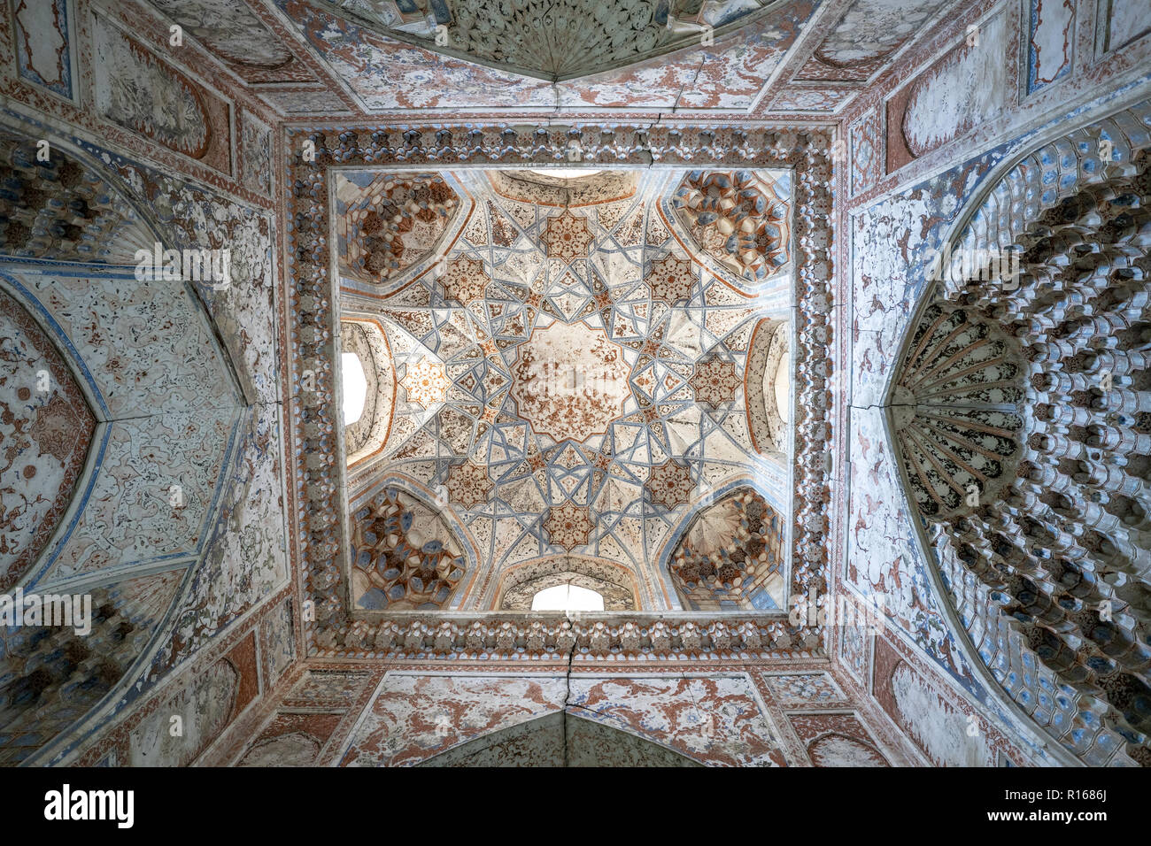 Abdoullaziz Khan Madrasa mosque / classroom decorated dome in Bukhara ...