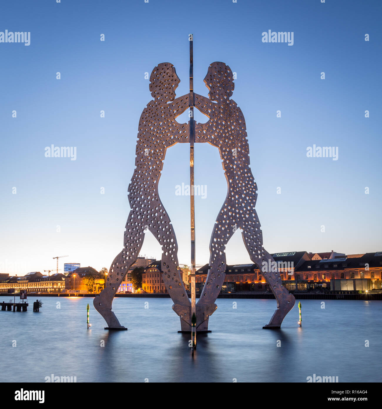 Sculpture Molecule Man by the artist Jonathan Borofsky, Spree ...