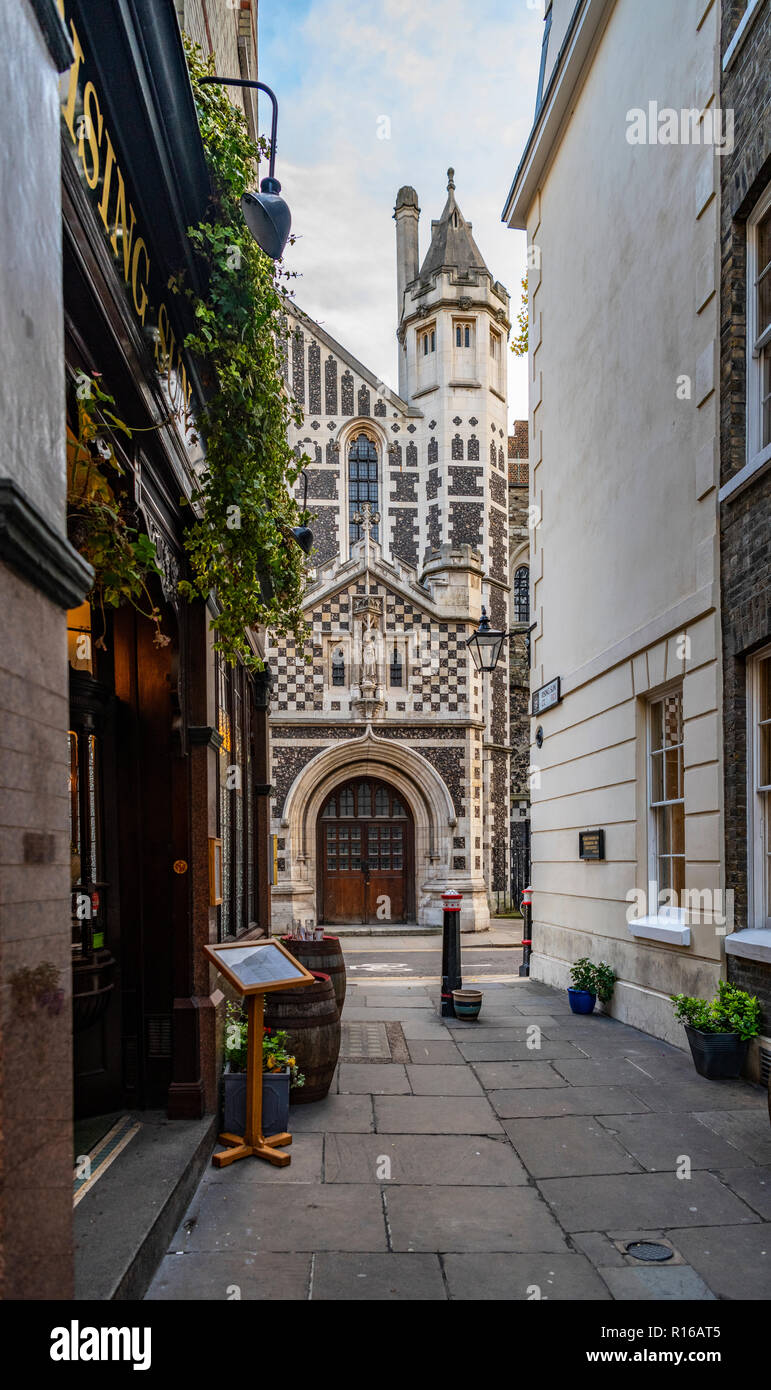 Church of st bartholomew hi-res stock photography and images - Alamy