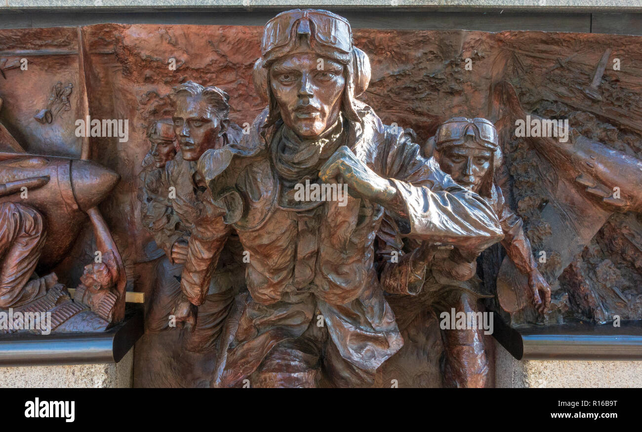 Battle of Britain Monument, Victoria Embankment, London Stock Photo - Alamy