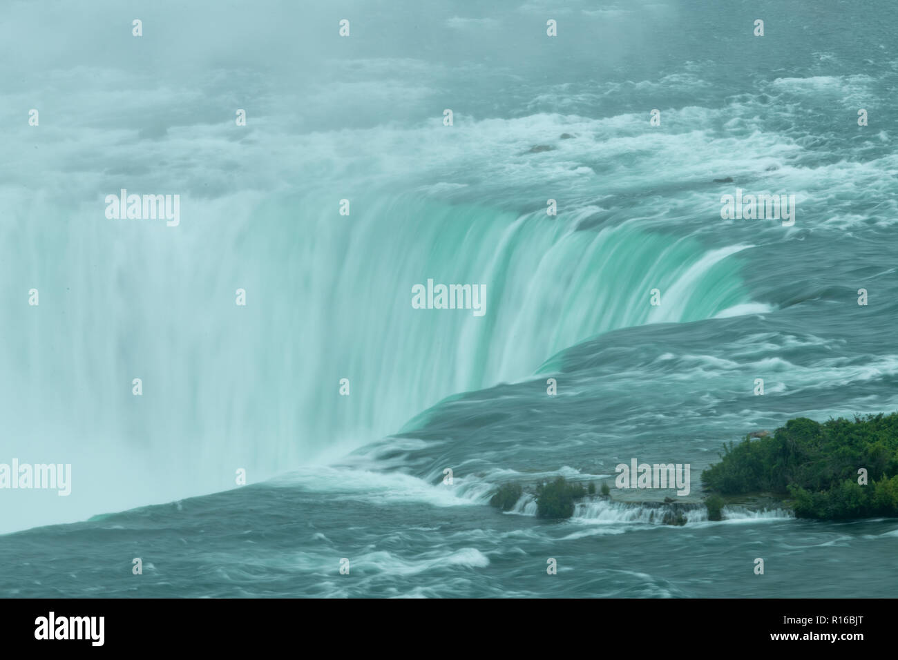 Canadian side of river hi-res stock photography and images - Alamy