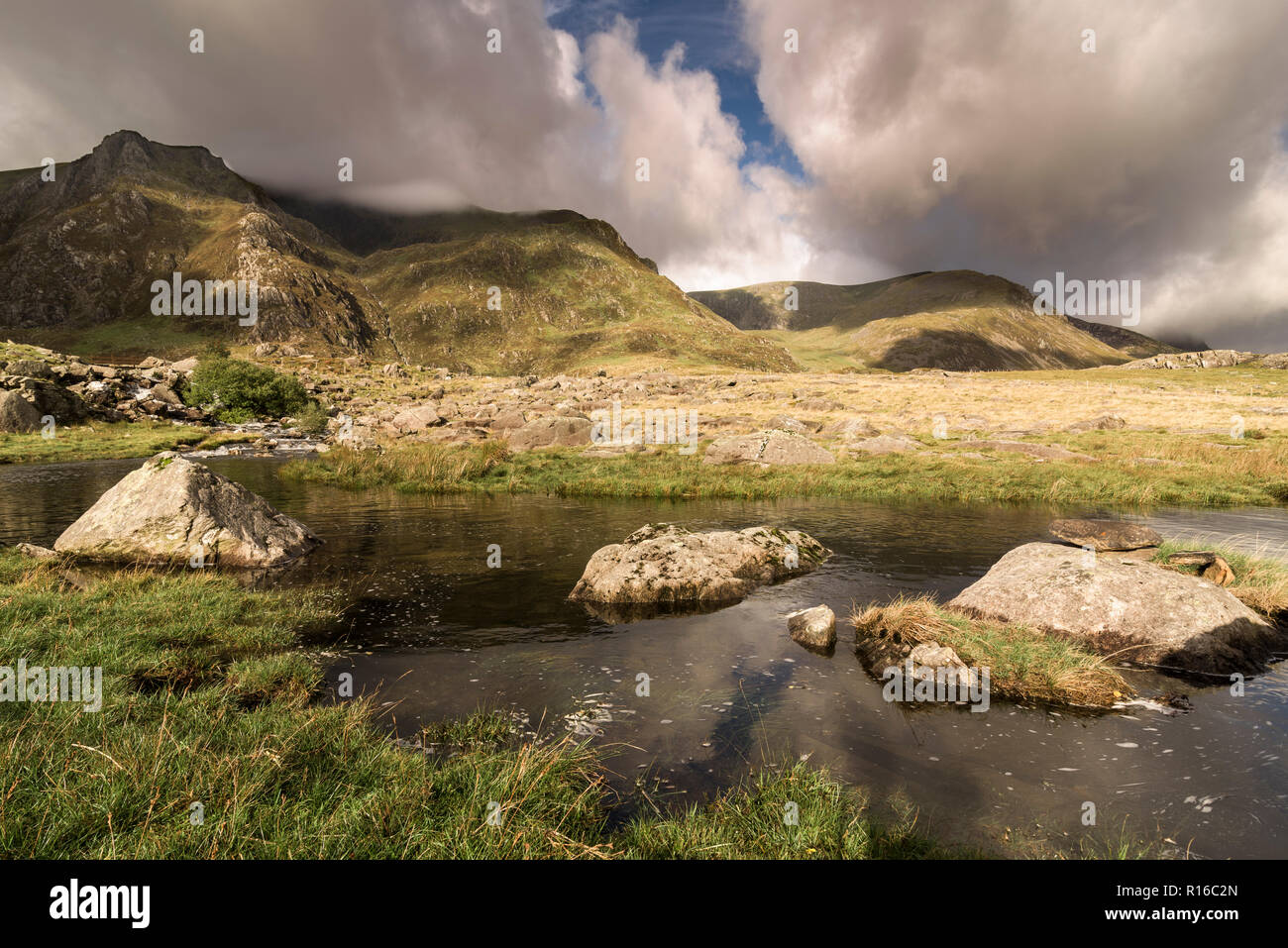 Afon Idwal leading towards Twill du (also known as the Devils Kitchen ...