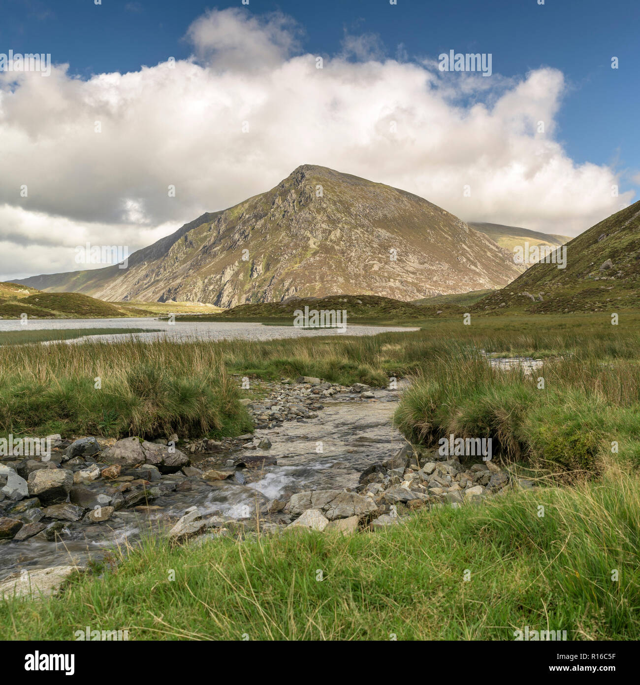 The carneddau range hi-res stock photography and images - Alamy