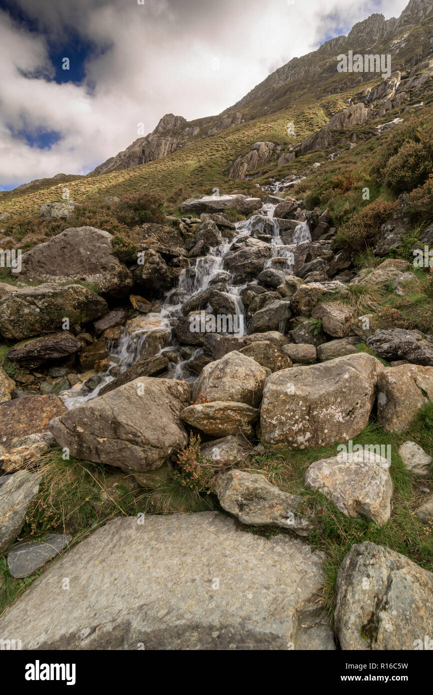 Idwal snowdonia mountain rocks river hi-res stock photography and ...