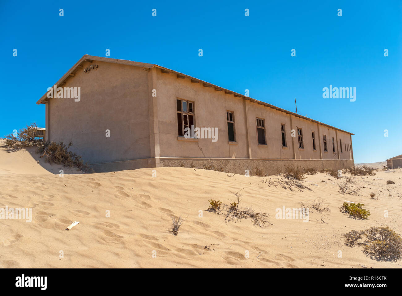 Kolmanskuppe, a ghost town on the Namibian Skeleton coast that had it ...