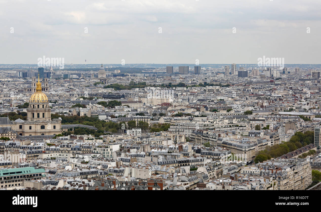 Parigi view eiffel tower hi-res stock photography and images - Alamy