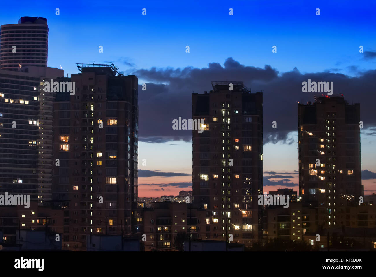 Modern construction night hi-res stock photography and images - Alamy