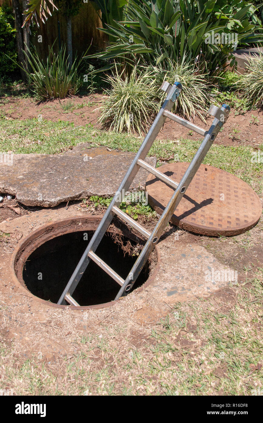 Half ladder design hi-res stock photography and images - Alamy